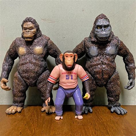 ゴリラとチンパンジーのソフビ〜キングコング対ゴジラ・星になった少年・キングコングの逆襲 怪獣玩具とカタナとキングコングのブログ