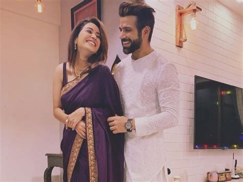 Asha Negi Reveals She Was Bashed By Fans After Breakup With Rithvik
