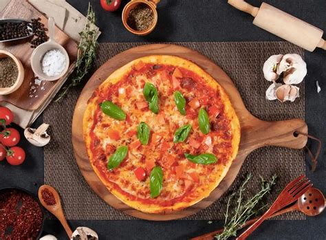 Classic And Margherita Pizza Veg Flavours Cafe