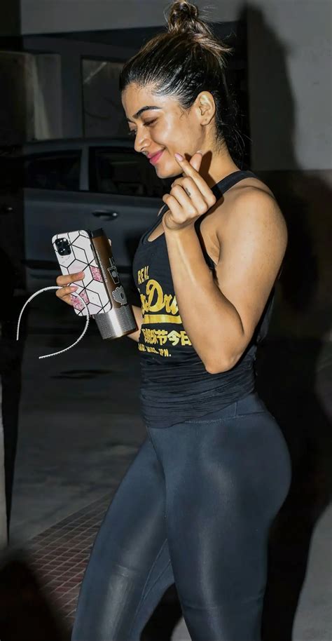 Rashmika Mandhana Ass Scrolller