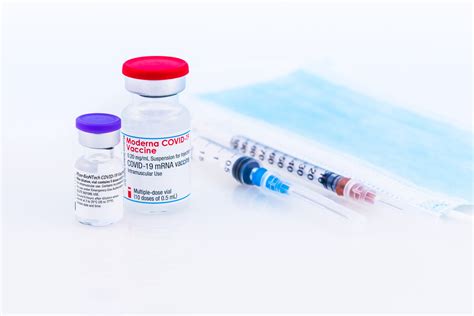 Vaccin Moderna les effets secondaires les plus fréquemment observés