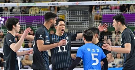 현대캐피탈·흥국생명 V리그 최단기간 1위 확정 도전