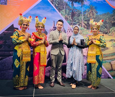 យក់ ឆេងហាក់ ចង់ឲ្យមានការជួលសម្លៀកបំពាក់ខ្មែរស្លៀកថតនៅតំបន់ប្រាសាទបុរាណ នគរដ្រេហ្គន