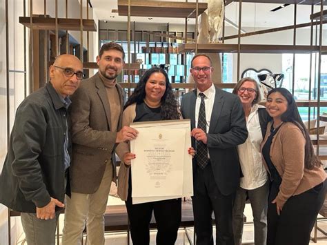 Many Mansions On Linkedin Summit View Apartments Received The Aia La Residential Architecture