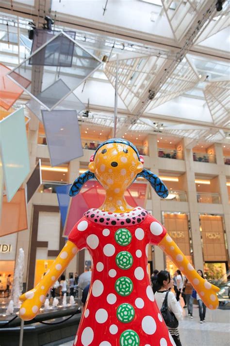 The Installation Art At The Landmark Hong Kong 17 May 2013 Editorial Photography Image Of