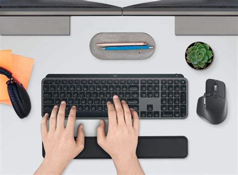 Logitech Presenta Nuevos Dispositivos Para Potenciar El Trabajo