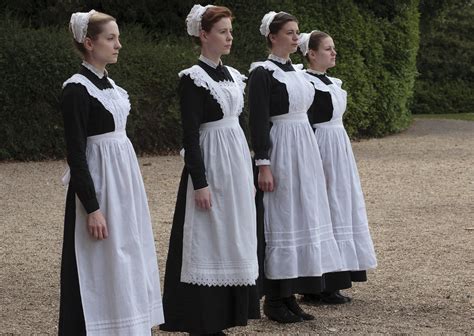 Downton Abbey Anna Bates And Ethel Parks ファッション 女性のファッション 女性