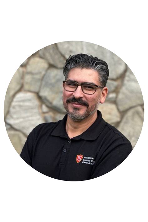 Conozca Al Equipo Estanislao De La Universidad Estatal De California