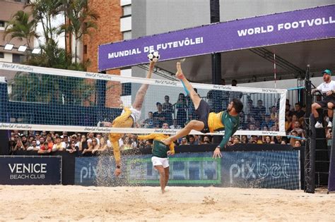 Nat Vanessa e Brisa Sandrey se consagram campeões mundiais de futevôlei