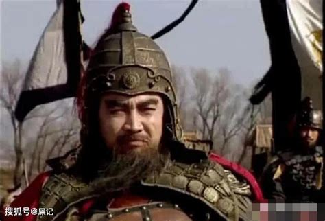 假如关羽投奔曹操能在曹营排第几排名第一就有点不靠谱