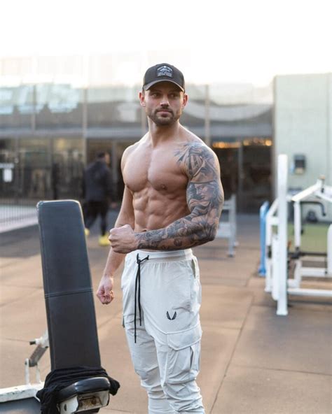 Chris Clark Diet Plan And Workout Routine January 2026 Tikkay Khan