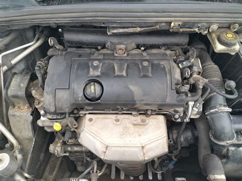 Замена прокладки клапанной крышки Peugeot 308 Ep6 1 6 л 120 л с МКПП 2010 год — Drive2