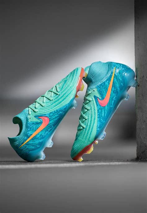 Nike Reveal The Phantom Vortex Pack Soccerbible