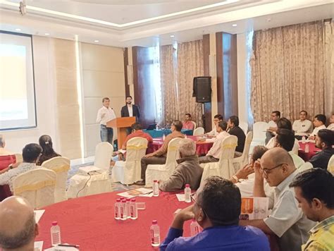 Las Mfds Financialempowerment Nashikseminar Ravi Doshi