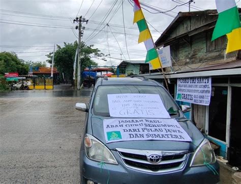 Warga Pelabuhan Trisakti Sediakan Transportasi Mobil Gratis Bagi Jemaah