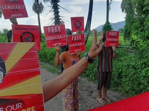 ကလေးမြို့နယ် ပင်မသပိတ်စစ်ကြောင်းမှ ချုပ်ချယ်ရင်ရုန်းကန် ဖိနှိပ်ရင်တွန