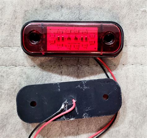 Габаритные огни для грузовиков Полоска 12 диодов 12-24V, Фонарь 0199: ...