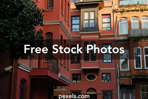 House With Tree On Verge Photos Download The Best Free House With Tree