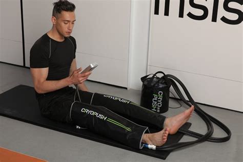 Full Leg Cold Compression Wrap （cryopush） Cryopush