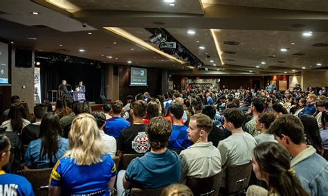 Dr Greg Bottaro Discusses Mindfulness In The Age Of Technology The