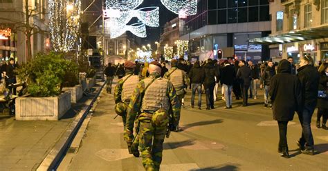 Dan Toch Geen Orgie In Commissariaat Wel Een Afscheidsdrink De Morgen