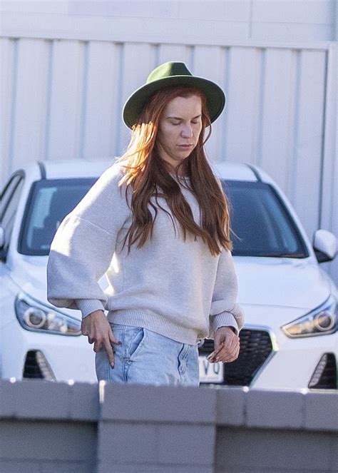 Married At First Sights Coco Stedman Goes Makeup Free In Sydney Daily Mail Online