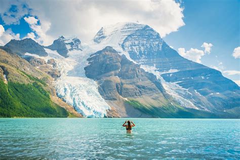 How To Hike The Berg Lake Trail In Mount Robson Provincial Park