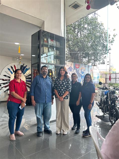 Learn Discover Explore Traveling Across Six Cities In A Month