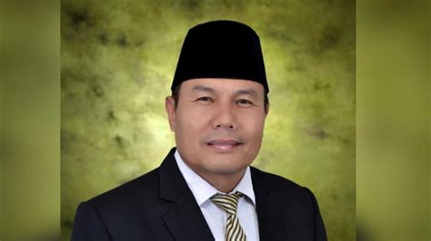 Tokoh Agama Ali Amran Warnai Bursa Cawabup Pesisir Selatan