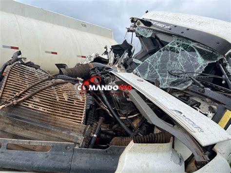 Acidente Entre Carreta E Caçamba No Anel Viário De Ji Paraná Condutor