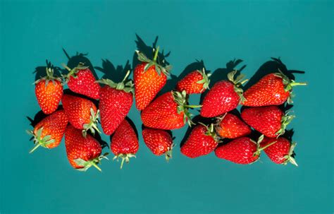 「黒い背景の壁紙」の写真素材 22342531件の無料イラスト画像 Adobe Stock