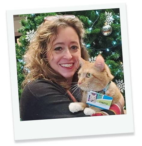 Paws For Comfort Mindy Allender And Cheeto Bring Joy To Hospice