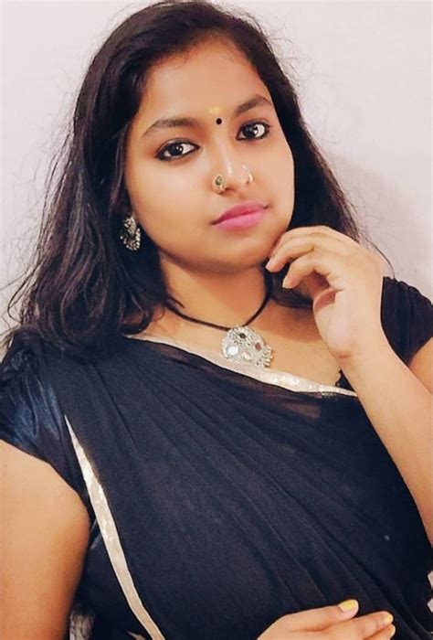 Ammu Indian Escort In Kochi 2
