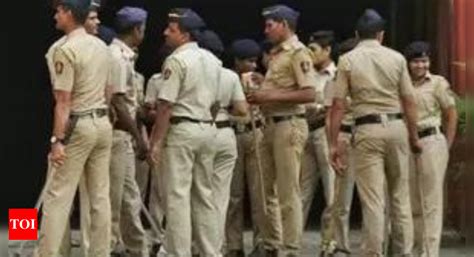 Cops 2000 Cops Deployed In Navi Mumbai Raigad For New Years Eve