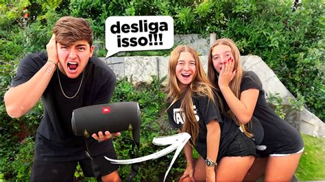 REAGINDO A PLAYLIST DE FUNK DAS MINHAS IRMÃS Irmãos Scribel YouTube