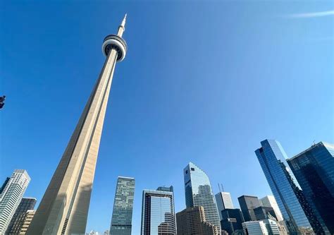 Toronto Pearson Airport Transport To Cn Tower