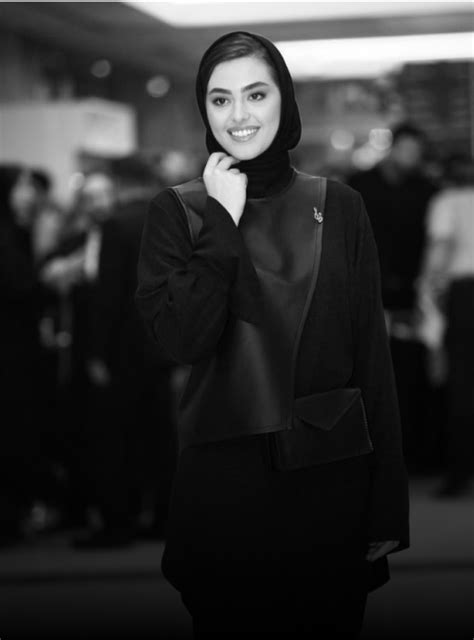 Reyhane Parsa مانیا تدین