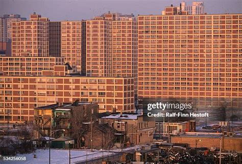Cabrini Green Photos And Premium High Res Pictures Getty Images
