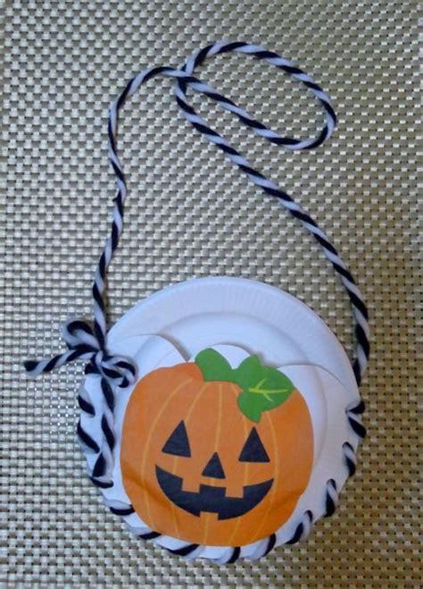 簡単＆手軽！紙皿ハロウィンバックの作り方 あんふぁんweb ハロウィン バッグ 手作り ハロウィン 製作 保育 ハロウィン