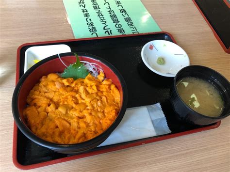 みさき 北海道積丹郡積丹町 早朝から並んででも食べたい夏季限定赤ばふんうに丼 日本全国食べ歩き日記