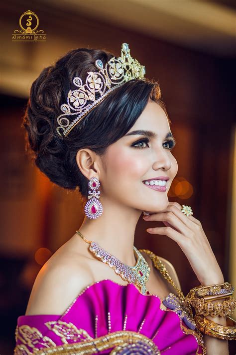 រឿន ស៊ីណាត ត្រៀមចូលរួមប្រកួតបវរកញ្ញាចក្រវាលពិភពលោកឆ្នាំ២០១៨នៅប្រទេសថៃ