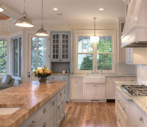 Creating A Timeless Look With Antique Blue Kitchen Cabinets Kitchen Ideas