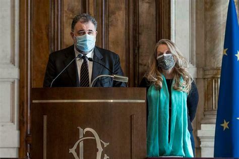 Consultazioni Leu Conferma La Fiducia A Draghi “noi Ci Siamo Adesso
