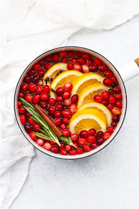 How To Make Stovetop Christmas Potpourri With Printable T Tags