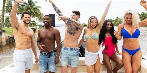 7 Weird Rules Contestants On Love Island Have To Follow Yourtango