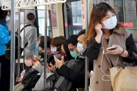 新冠、流感齊發 疾管署建議參加造勢、返鄉投票戴口罩醫療 僑務電子報