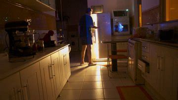 V Deo Ex Apresentadora Da Globo Revela Ter Feito Sexo Dentro Da Geladeira Quando Vi Estava