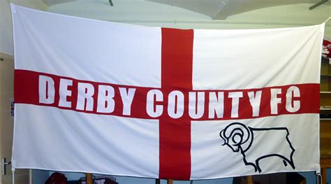 I20141121170904 Barmy Flags