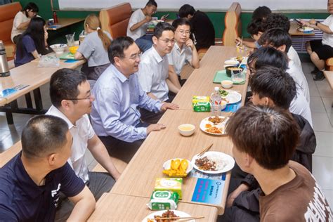 我校开展第三期校领导与学生“一月一餐会”活动 河南工程学院