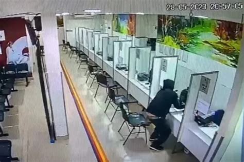 Vídeo mostra momento em que homem invade hospital e atira em mulher